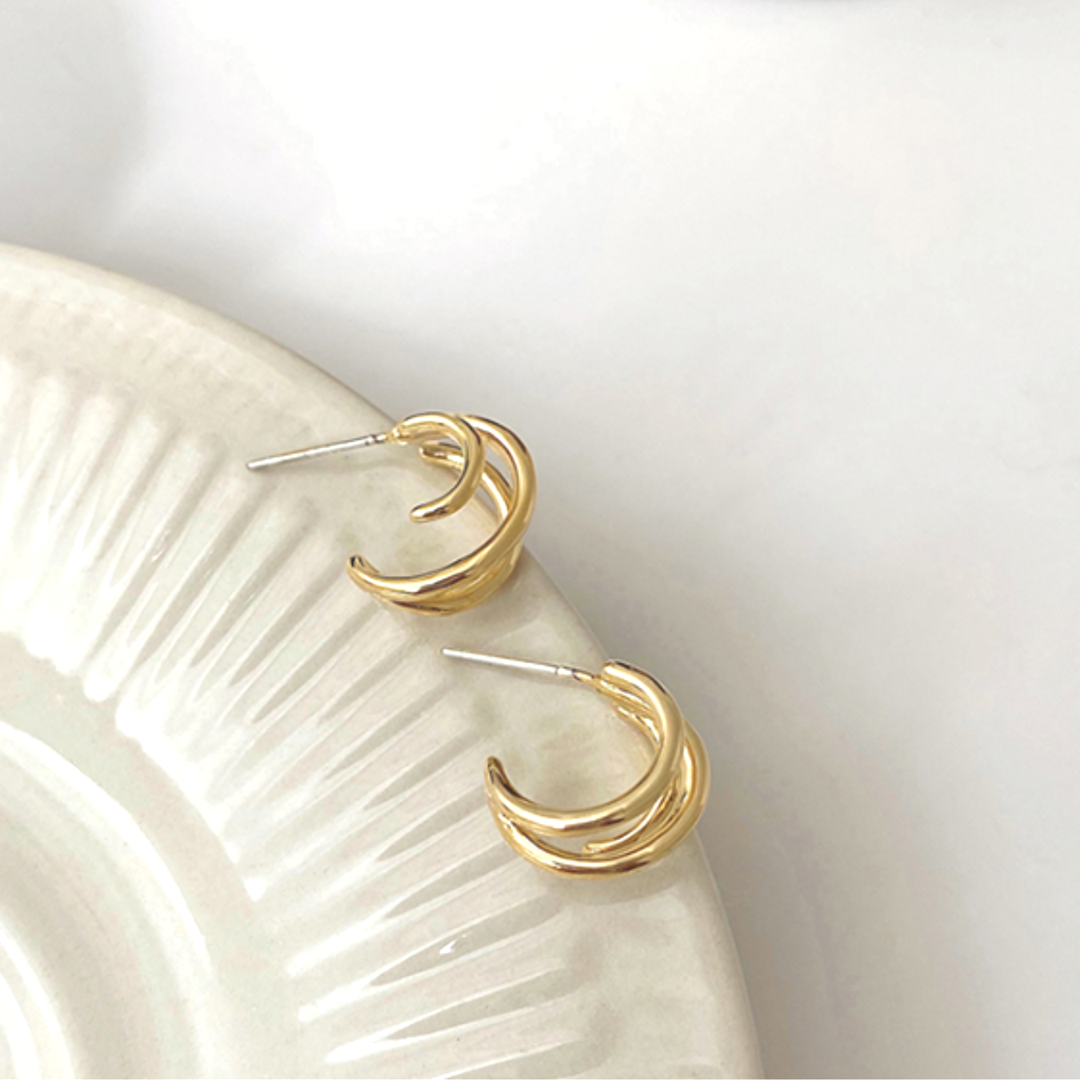 【Calma】LAYER HOOP PIERCE（Gold） – VALEGIO